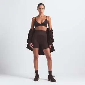 SKIMS Triangle Bra | Black | 4xl | Nike Shine Phoenix