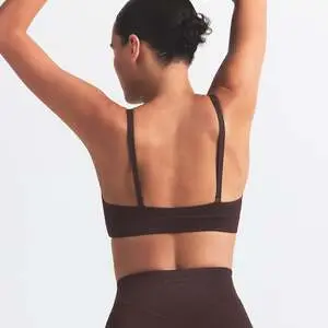 SKIMS Triangle Bra | Deep Neutral | | Nike Shine - Phoenix