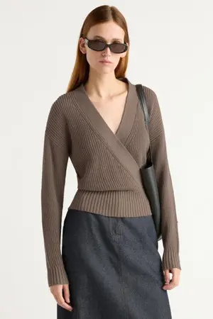 Modern Citizen Maren Cropped V-neck Sweater - Heather Brown