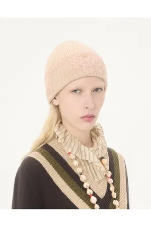 Valentino Garavani Vlogo Signature Cashmere And Lace Beanie - Gold