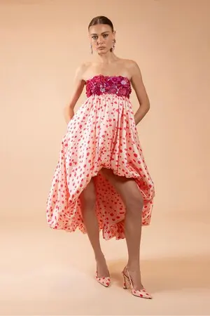 Patbo Strapless Dresses