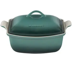 LE CREUSET 4.5 Quart Heritage Deep Covered Bake R - One-color