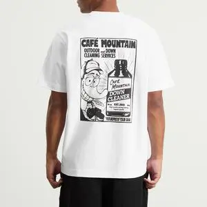 CAFÉ MOUNTAIN Down Cleaning Duck T-shirt