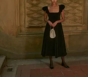 HMD Heirloom Celestine Velvet Dress