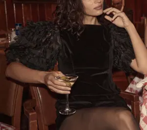 HMD Dôen Heirloom Clarette Velvet Top