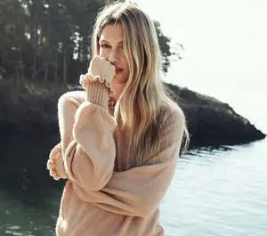 HMD Assis Sweater