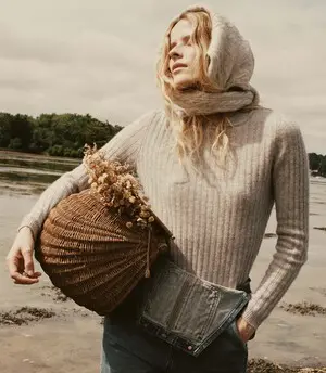 HMD Hyeres Cashmere Sweater - Raincloud