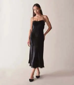 HMD Calsi Velvet Dress