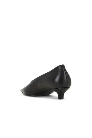 TOTEME Sharp Nappa Kitten Pumps - Black