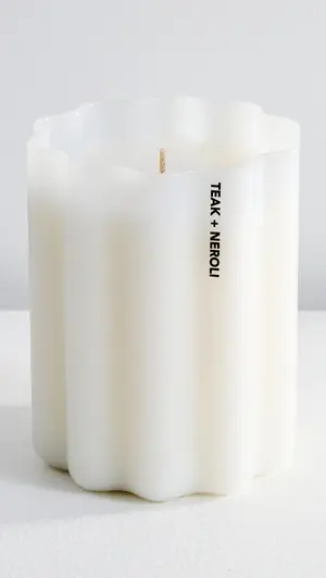 FAZEEK Wave Candle