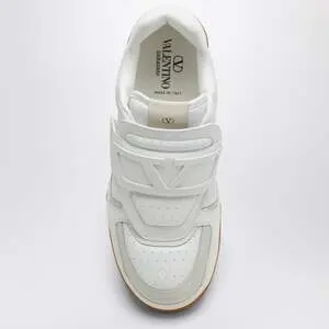 Valentino Garavani Low Top Sneakers With Vlogo Signature - White