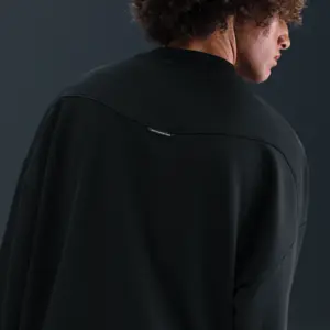 Nike Standard Issue Therma-fit Basketball Crew