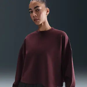 Nike 24.7 Impossiblysoft Dri-fit Oversized Crew-neck Top - Red