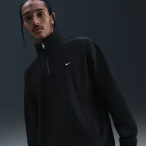 Nike Solo Swoosh Fleece Quarter-zip Top - Black