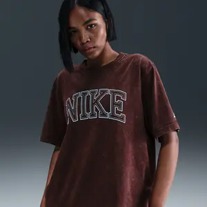 Nike Classics Loose T-shirt
