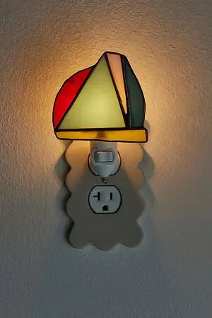 FRIEND OF ALL Stained Glass Night Light - Multicolor