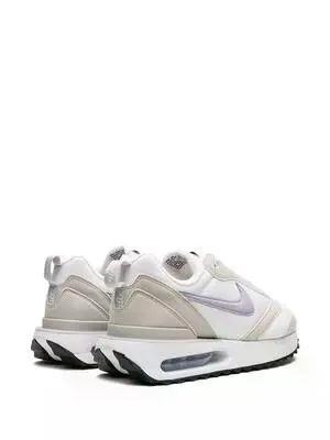 Nike Air Max Dawn Low-top Sneakers - Neutrals