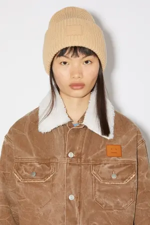 Acne Studios Knit Beanie With Embroidered Face Logo - Biscuit Beige
