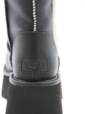 UGG Esmee Boots - Black