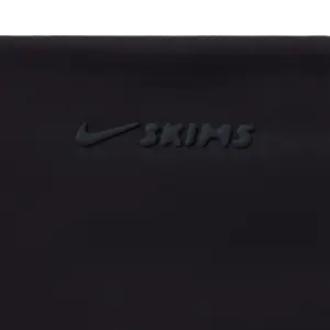 Nike Skims Matte Scoop-neck Bra - Black
