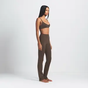 Nike Skims Matte High-waisted V-panel Straight Leggings