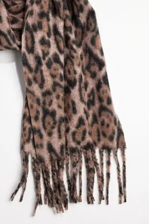 Velvet By Graham & Spencer Leopard Scarf