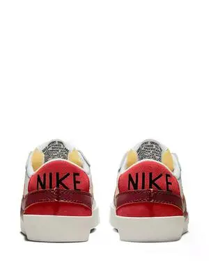Nike Jumbo Low 77 Sneakers