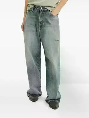 1989 STUDIO Distressed Boyfriend Jeans