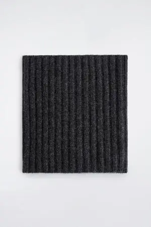 Cos Chunky Ribbed Cashmere Snood