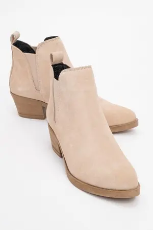 FOREVER & ALWAYS SHOES Dovena Leather Block Heel Ankle Boots - Beige Suede Leather