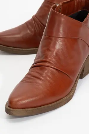 FOREVER & ALWAYS SHOES Rule Leather Chunky Boots - Dark Cognac Leather