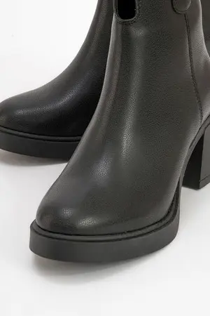 PROLOGUE SHOES Mier Chunky Boots - Black Faux Leather