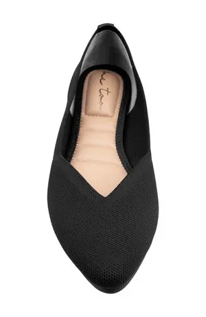Me Too Alivia Pointed Toe Flat - Black