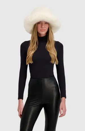 LYLA GRANT Fur-free Fox Bucket Hat - Ivory