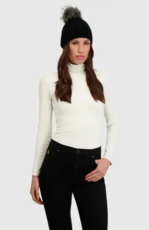 LYLA GRANT Beanie Hat With Faux Fox Pompom - Black/silver