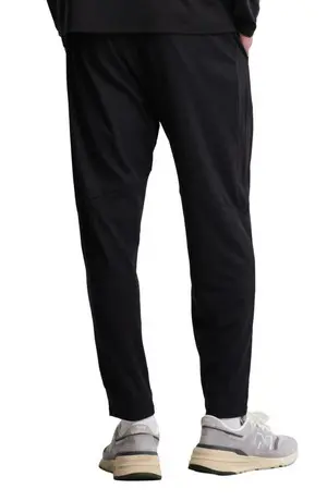 Barefoot Dreams Malibu Collection® Butterchic Slim Fit Lounge Pants - Black