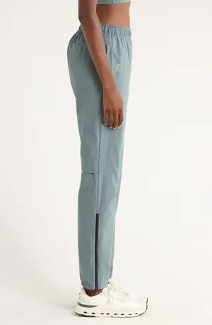 On Core Zip Cuff Pants - Olive