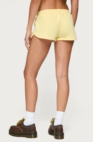 EDIKTED Kordelia Drawstring Sweatshorts - Yellow