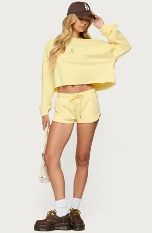 EDIKTED Kordelia Drawstring Sweatshorts - Yellow