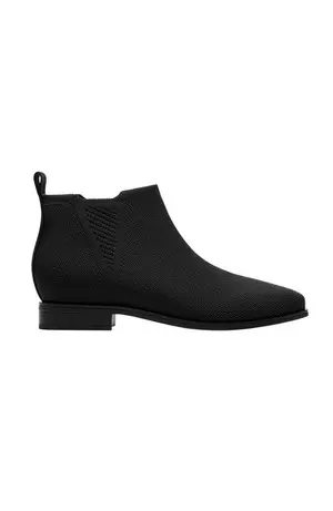 Vivaia Boots - Black