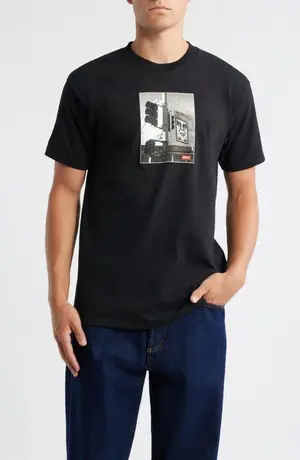 Obey Los Angeles Photo Graphic T-shirt - Black