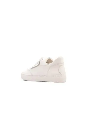 FINI Bold Leather Sneakers