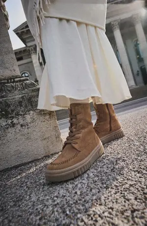 Gabor Lace-up Leather Boots - Walnut