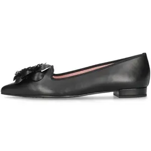 Pretty Ballerinas Pointed Toe Shoes For Women