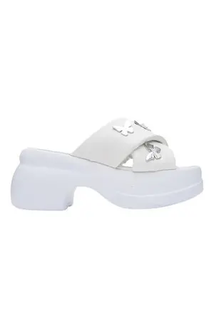 PROLOGUE SHOES Butterfly-buckle Platform Sandals - White Faux Leather