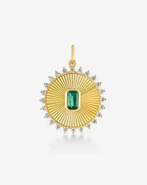 Ring Concierge Fluted Emerald Pendant - One-color