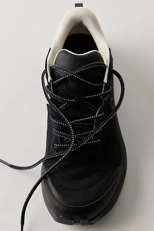 On Contrast Stitching Sneakers For Men
