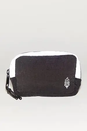 Free People Run About Pouch - Black