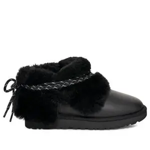 UGG Bailey Ankle Boot - Black