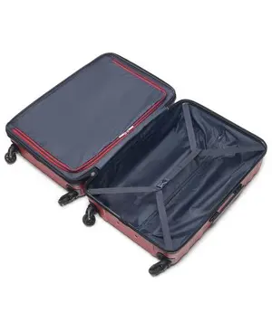 Tommy Hilfiger 24" Lexington Upright Suitcase